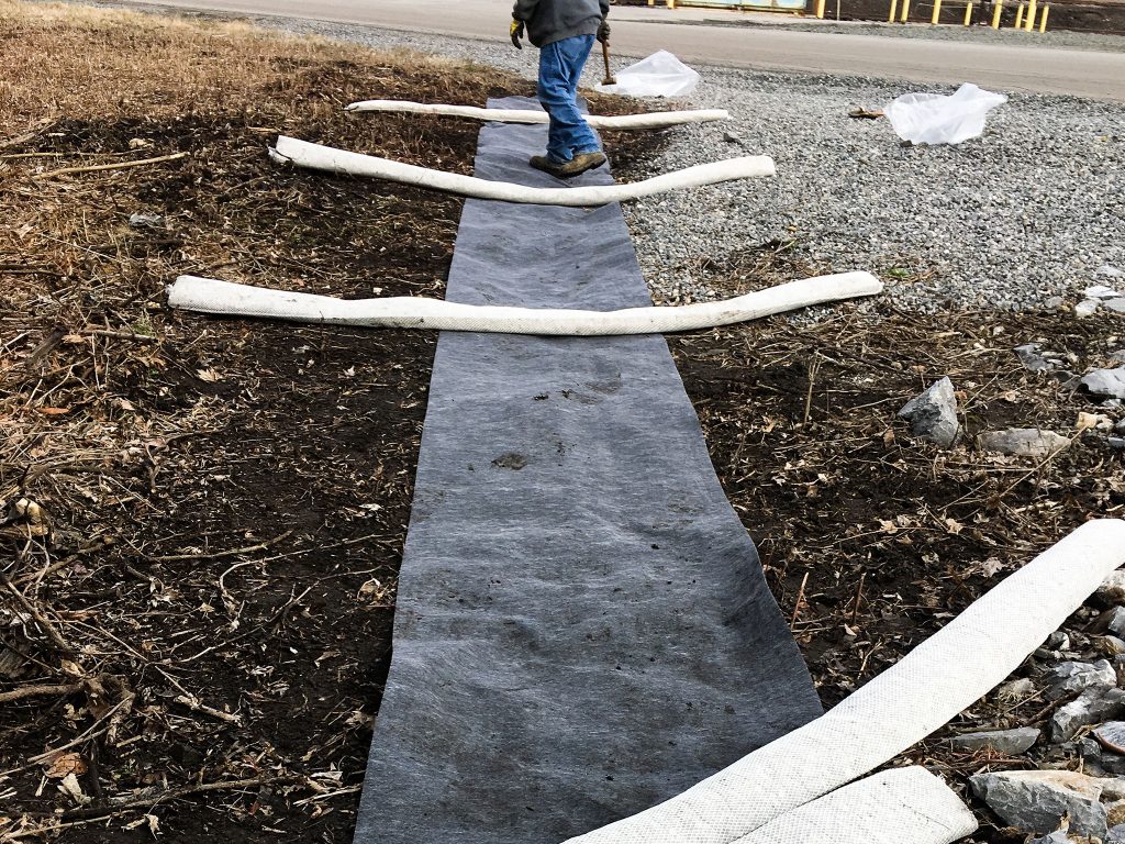 10' Oil and Sediment Filter Dike - Captures Oil, Sediment, Debris