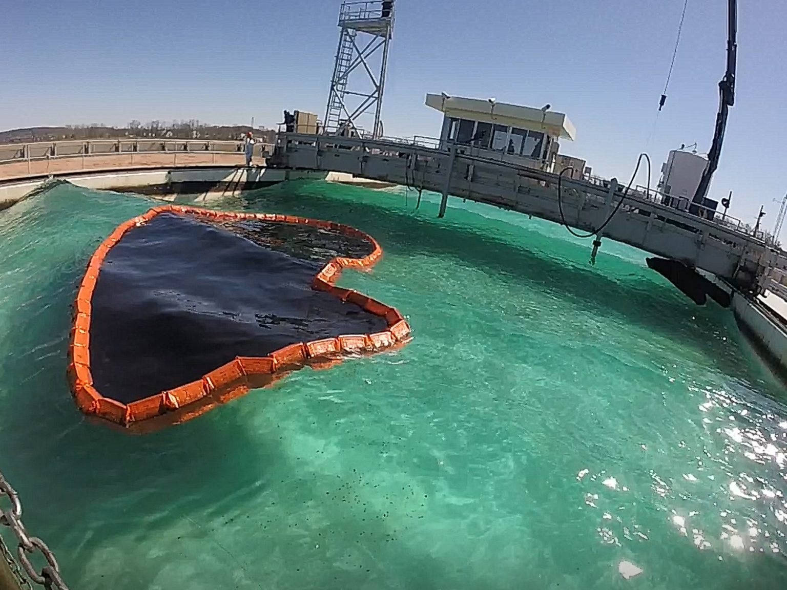 Harbo-Instant Boom Rapid Oil Spill Containment: HAR050 - HalenHardy