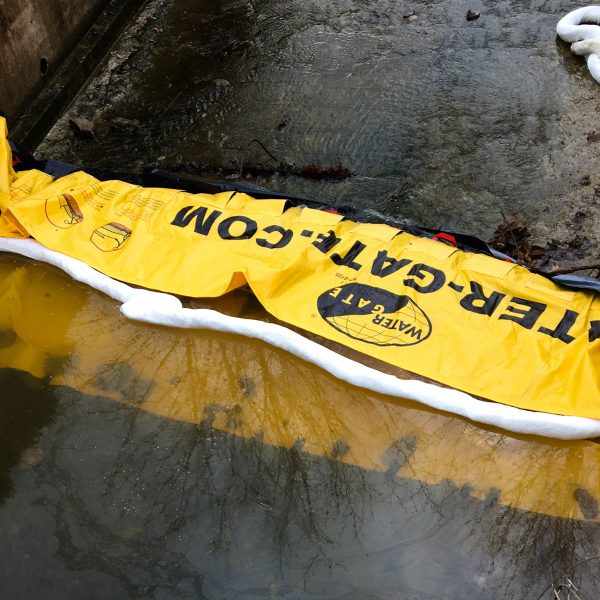 Water-Gate Underflow Dam: Quick & Effective Spill Containment