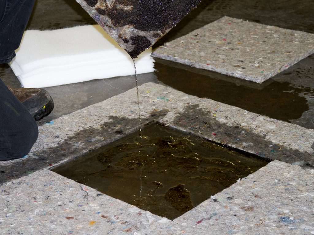 Oil Spill Pads - Spilltration® Pro Packed Husky Pads