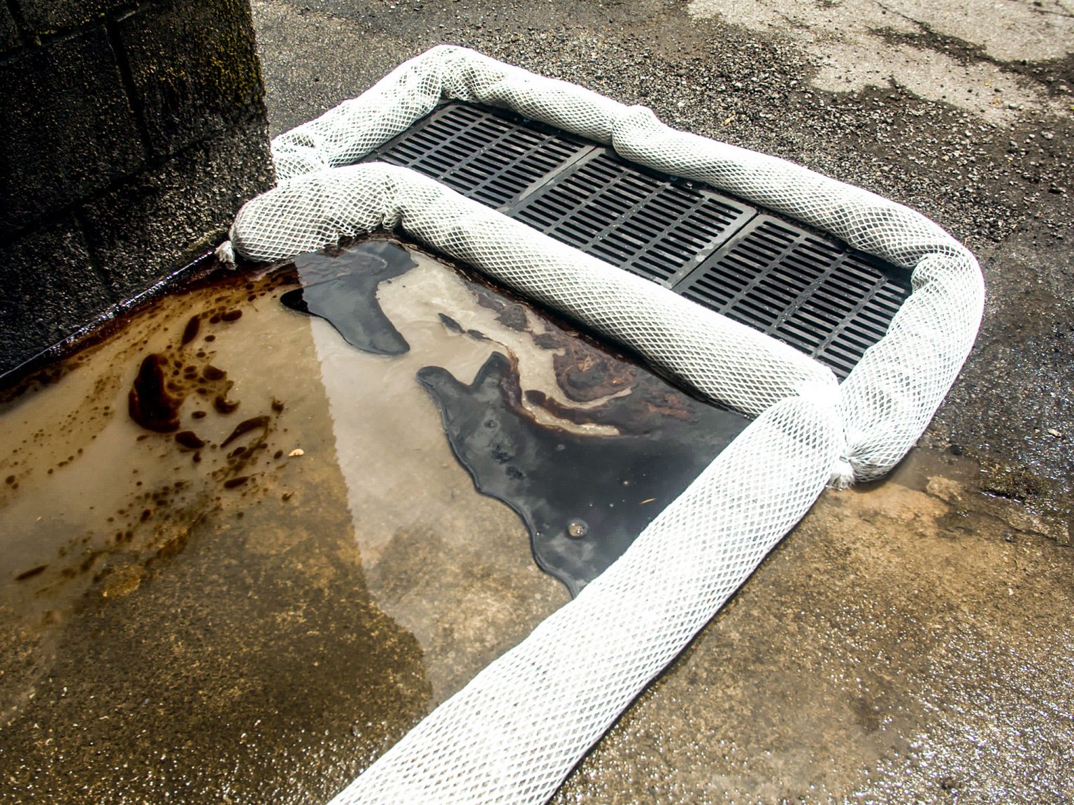 Oil and Sediment Filter Sock - Spilltration® Damsock