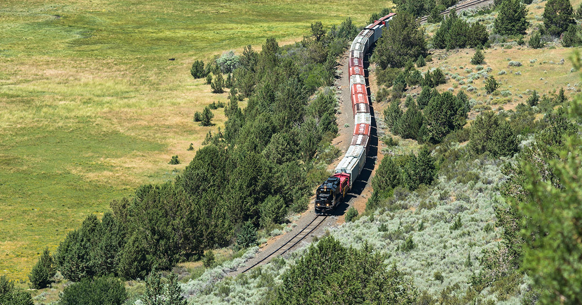 Shortline Railroad Stays Prepared with Husky Pans - HalenHardy