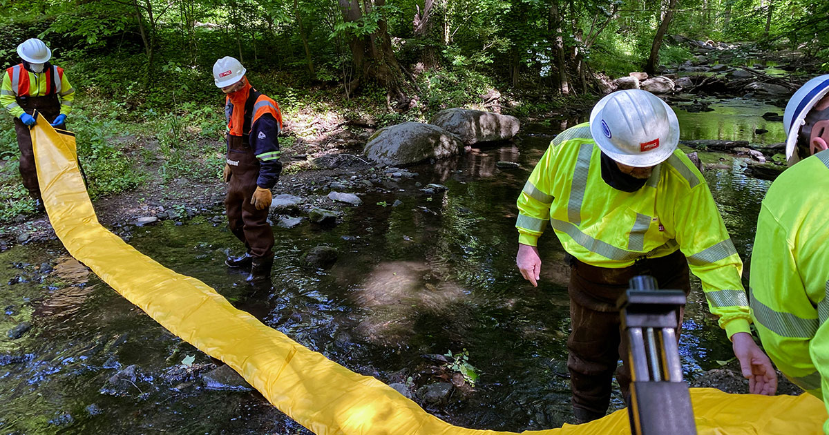 Instant Underflow Oil Spill Dam for Spills on Water - HalenHardy